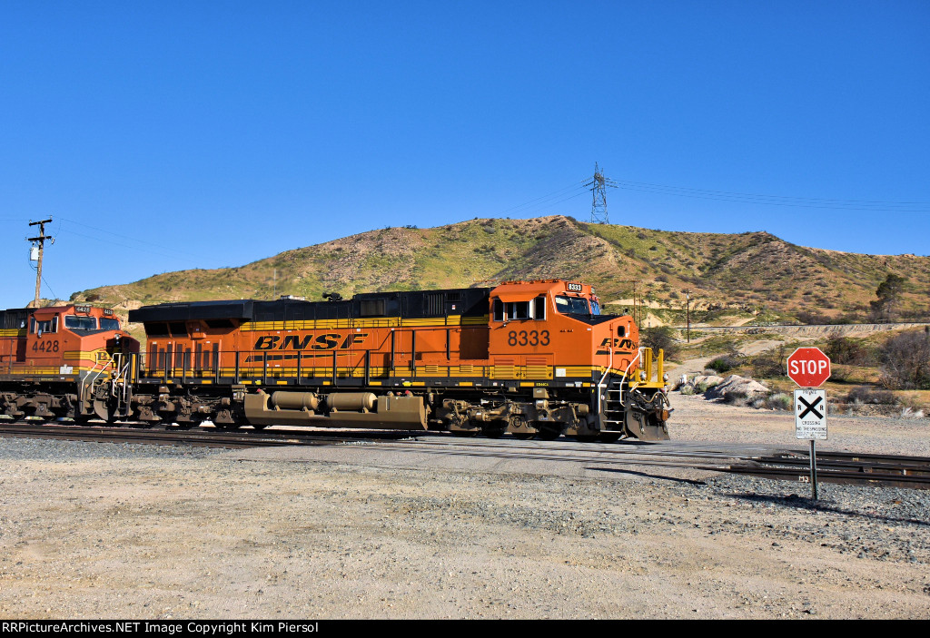 BNSF 8333